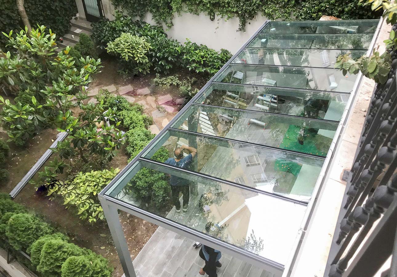 Fixed Glass Roof Pergola UK | Year-Round Cover | Veraforza