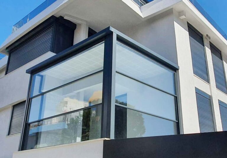 Automatic Guillotine Glazing System | Motorized Glass Walls UK | Veraforza