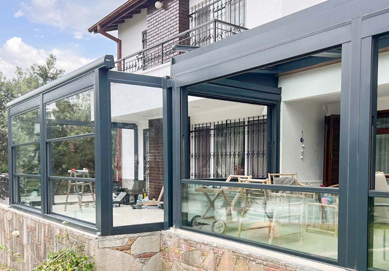 Automatic Guillotine Glazing System | Motorized Glass Walls UK | Veraforza